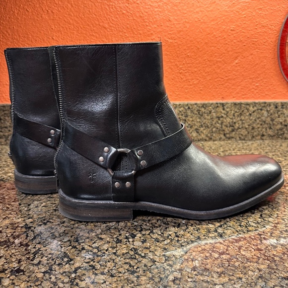 FRYE AND CO. | Shoes | Frye Mens Leather Biker Boot | Poshmark